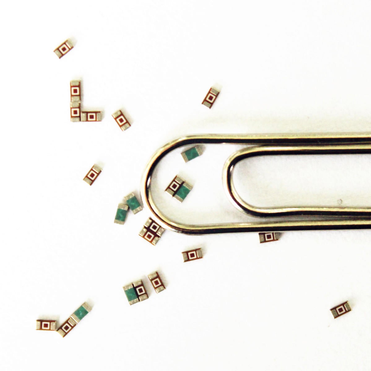 Thinfilm SMD Chip Fuse | AEM科技(苏州)股份有限公司